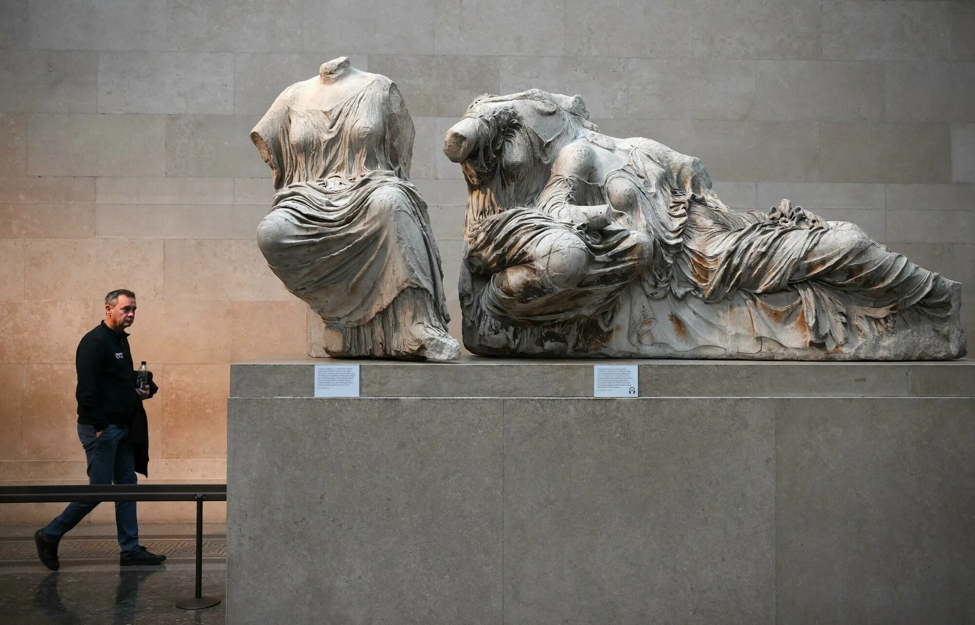 UK’s British Museum says hundreds of stolen items recovered - Internews ...