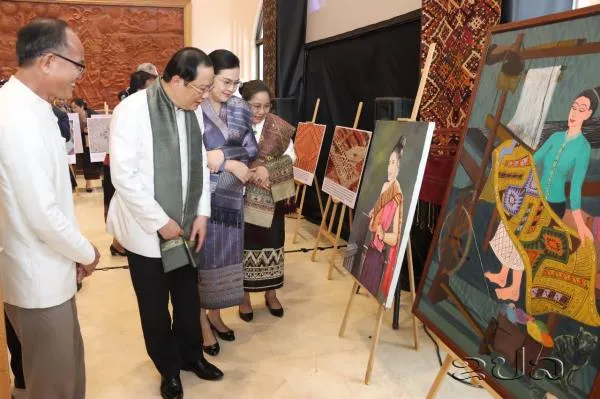 Laos celebrates UNESCO’s recognition of traditional Naga motif weaving ...