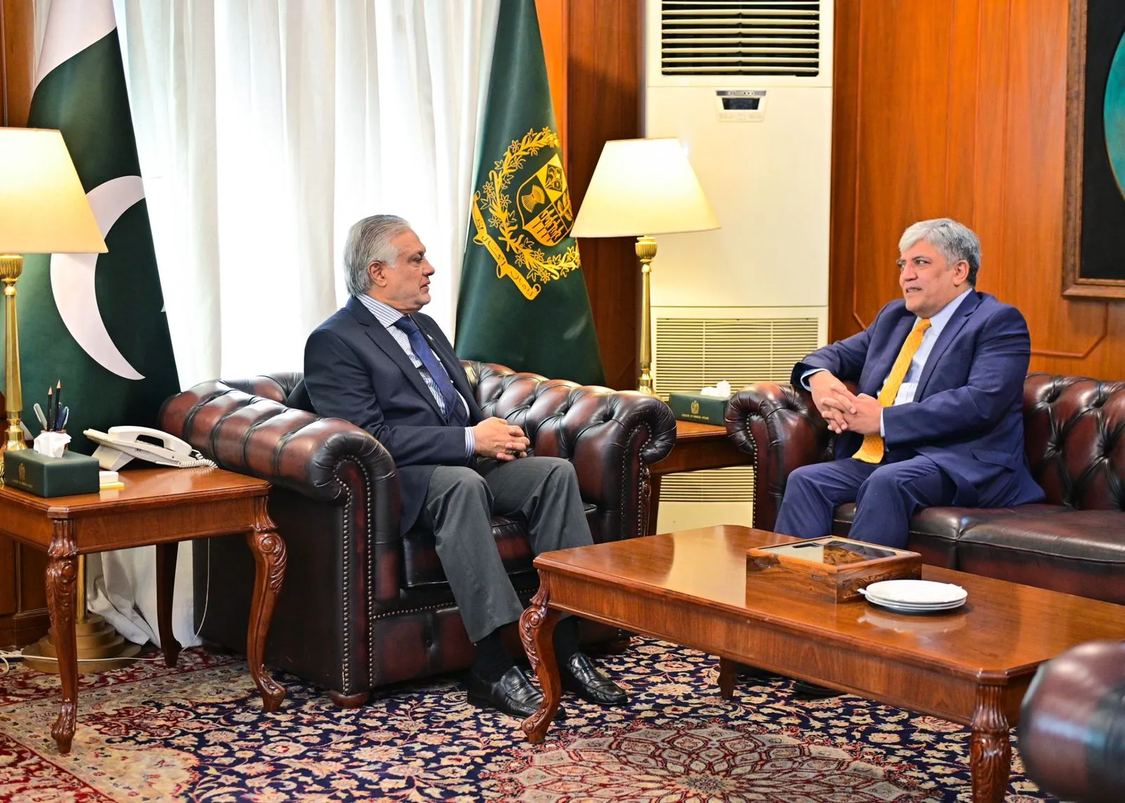 Ishaq Dar commends Shafqat Ali Khan, urges stronger Pakistan-UAE relations - Internews Pakistan