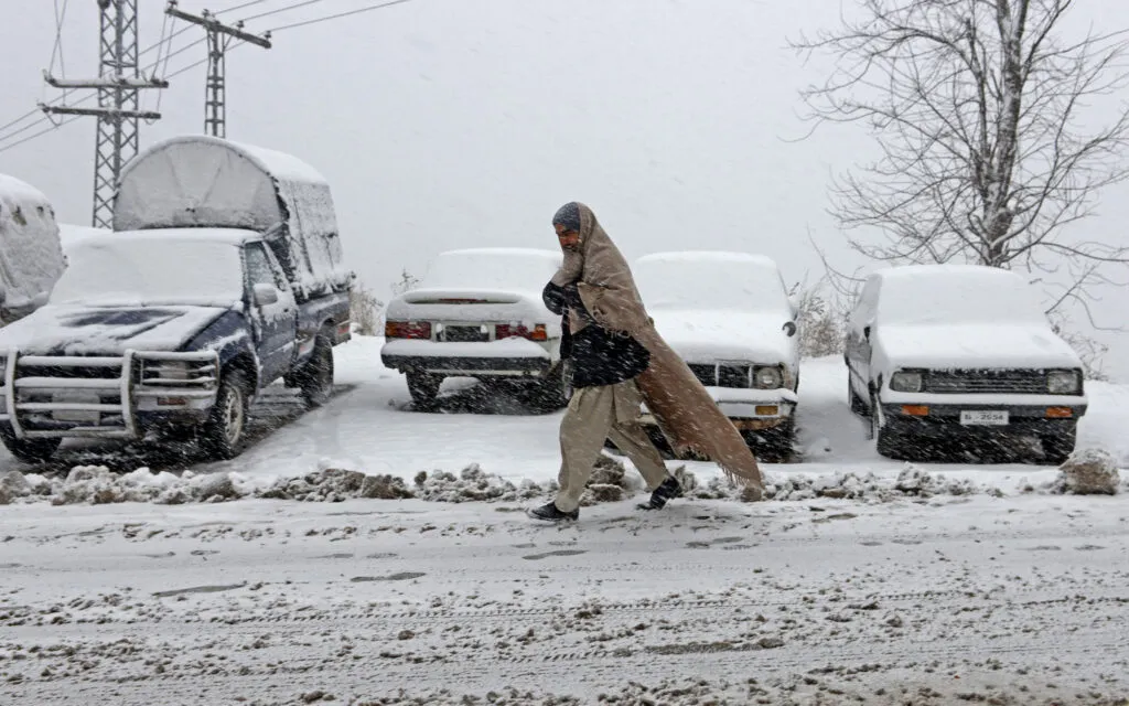 Sub-zero temperatures persist in northern areas - Internews Pakistan